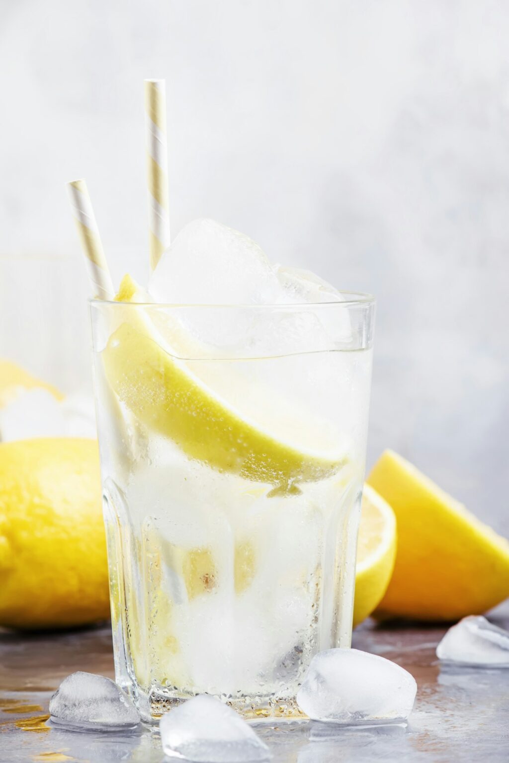15 Easy Limoncello Cocktails | Sugar&Cinnamon